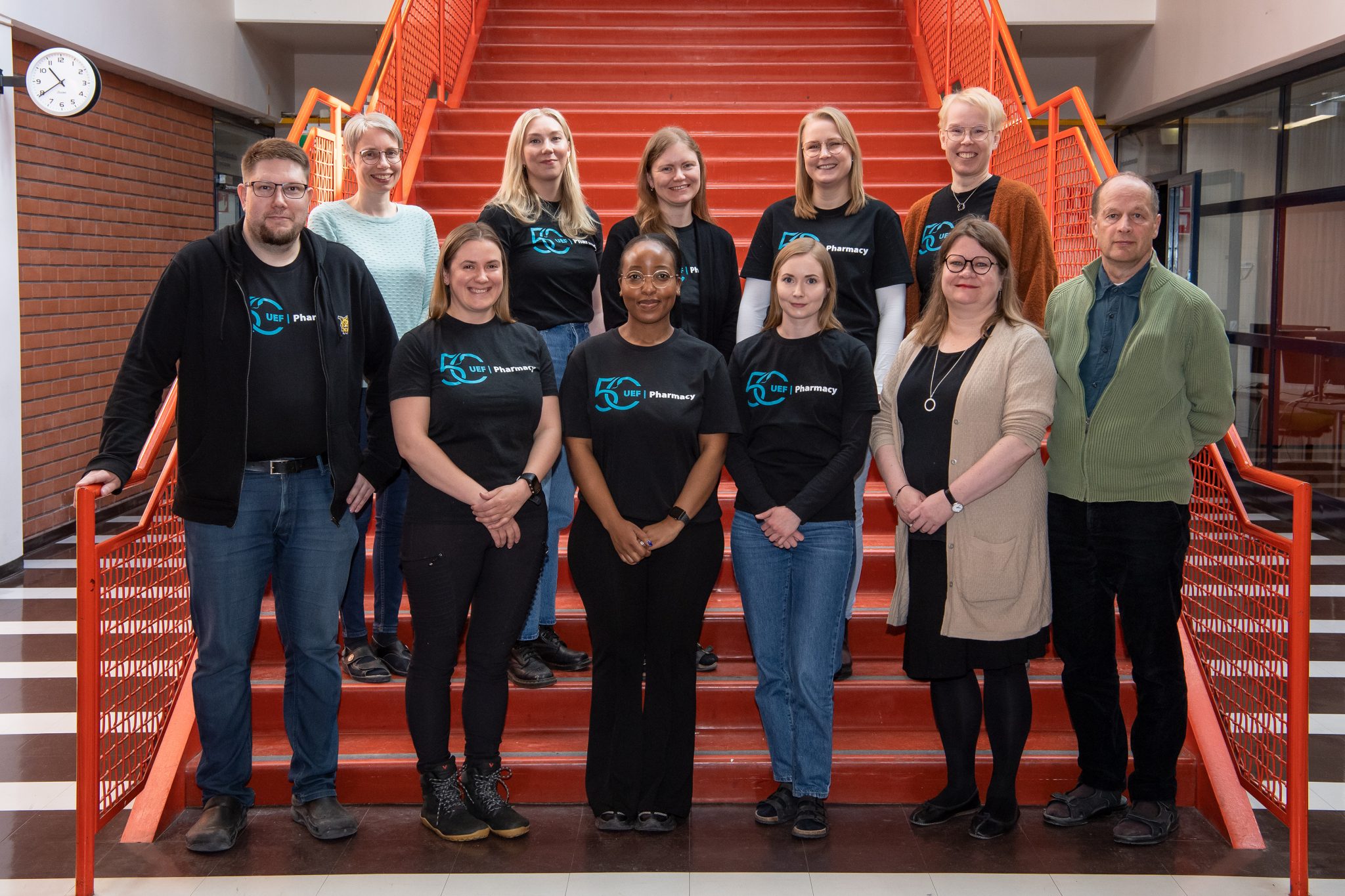 Laitoksen henkilökunta - Farmasiaa Kuopiossa 50 vuotta